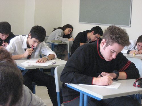 Γιατί τώρα η αλλαγή της βαθμολογίας στη Νεοελληνική Γλώσσα της Β' και Γ ...