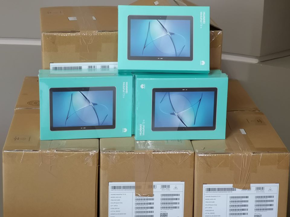 Δ. Ραφήνας - Πικερμίου: Θα δώσει 200 tablet στους μαθητές για την εξ ...