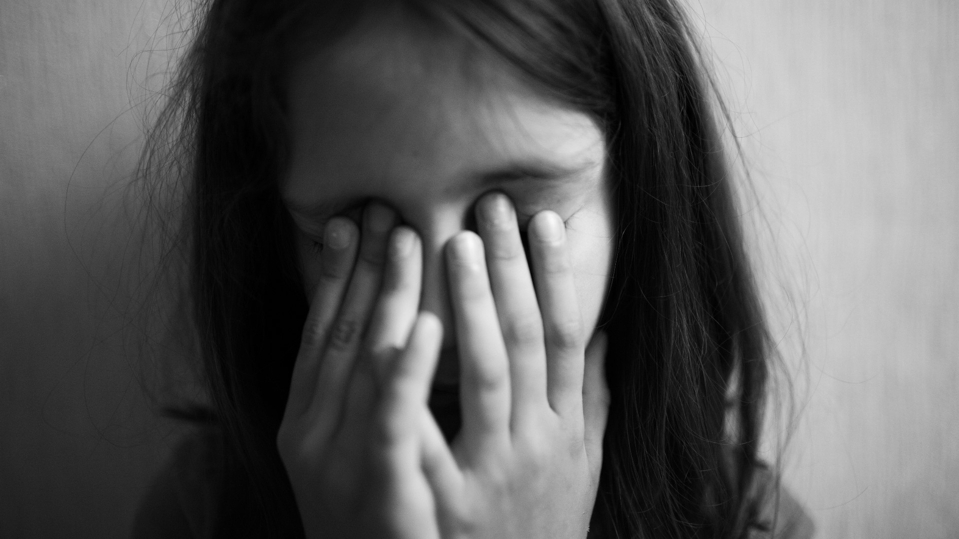 Πάτρα: Μητέρα κατήγγειλε σεξουαλική κακοποίηση της 5χρονης κόρης της ...