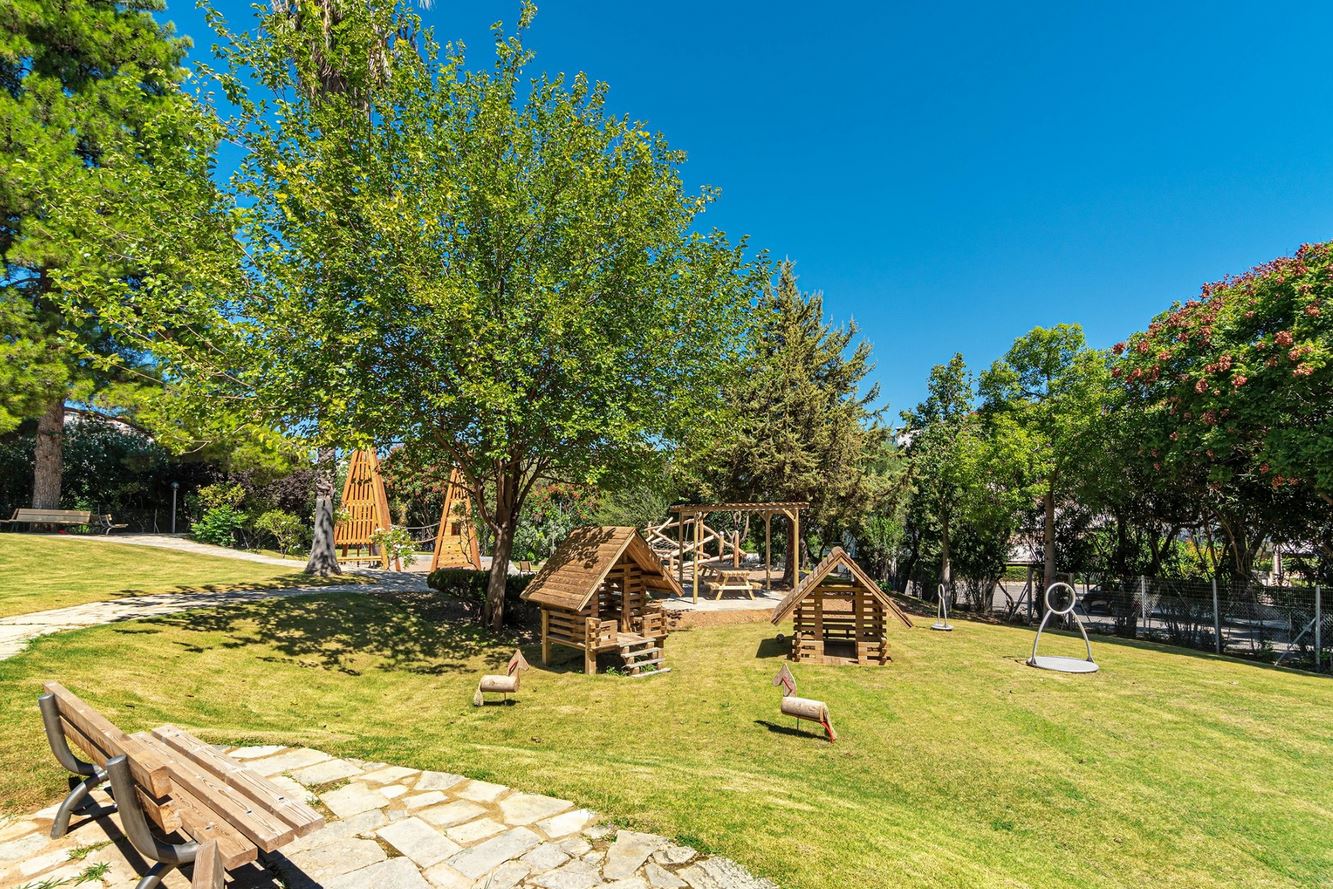 Μία οικολογική παιδική χαρά περιμένει τα παιδιά στον Δήμο Φιλοθέης ...