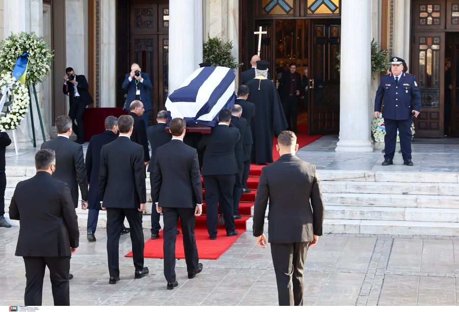 Κηδεία τέως βασιλιά Κωνσταντίνου: Τα παιδιά και τα εγγόνια του θα ...