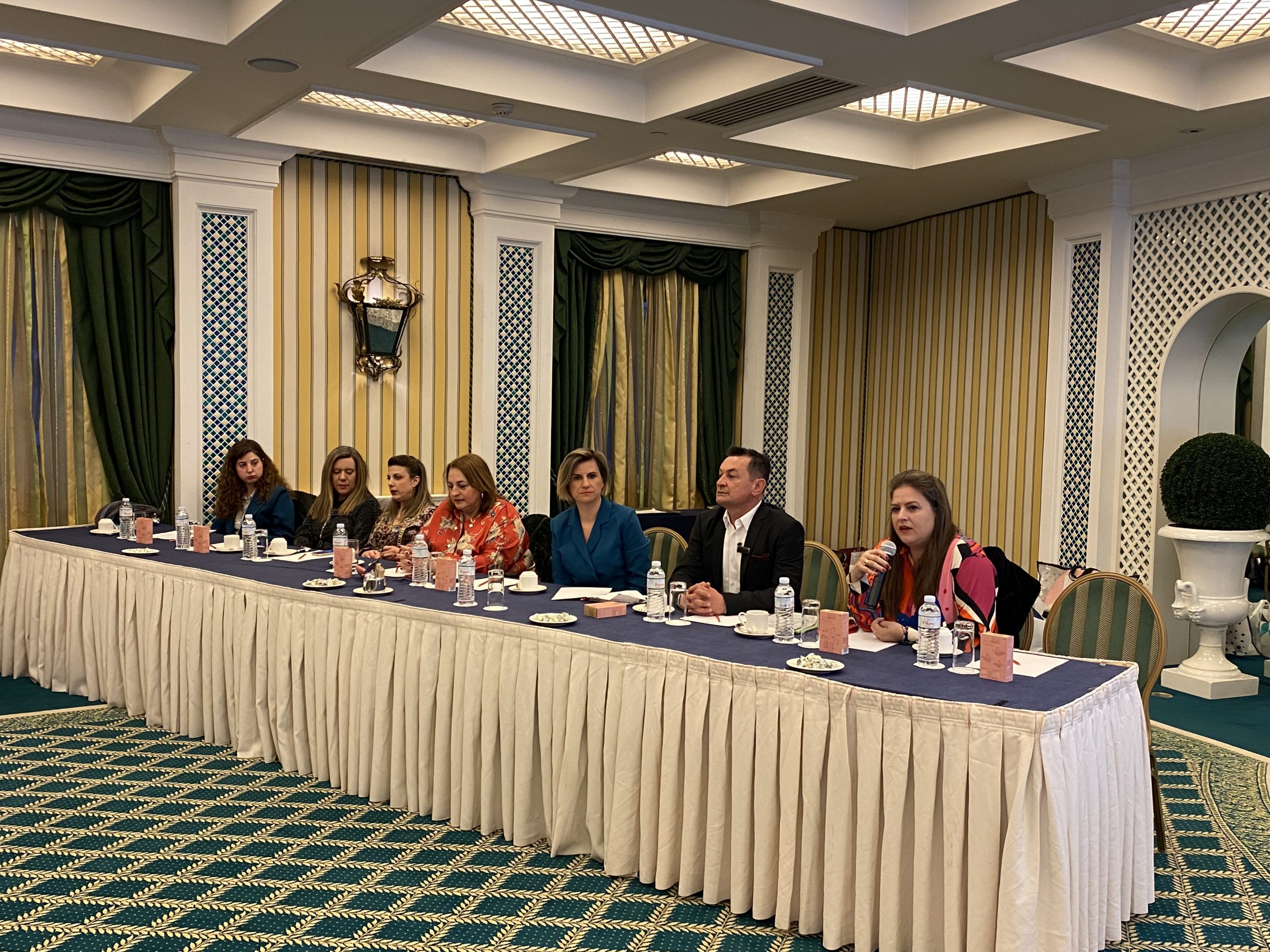 Ο Σύλλογος Επιστημόνων Μαιών Μαιευτών Αθήνας έκοψε την βασιλόπιτα - Τα ...